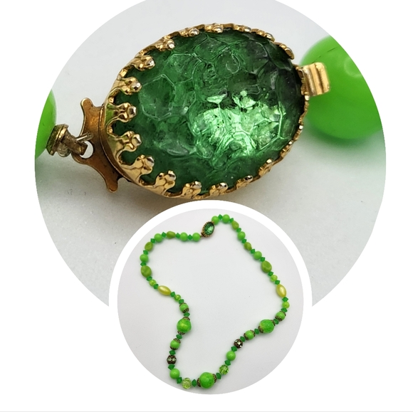 Jewelry | Vintage 21 Green Acrylic Uranium Crystal Beaded Necklace ...